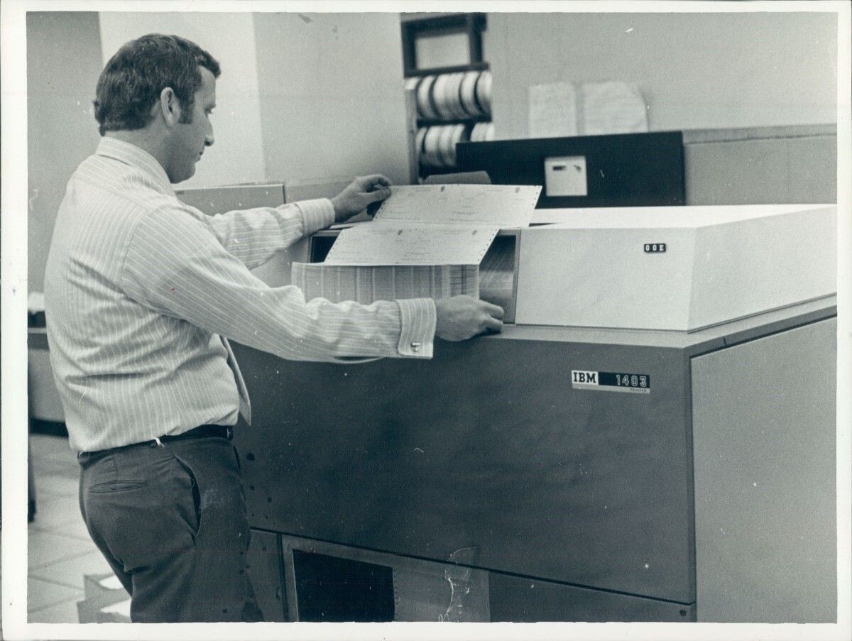 1969 Press Photo Massachusetts Man Using Vintage IBM 1403 Printer | eBay