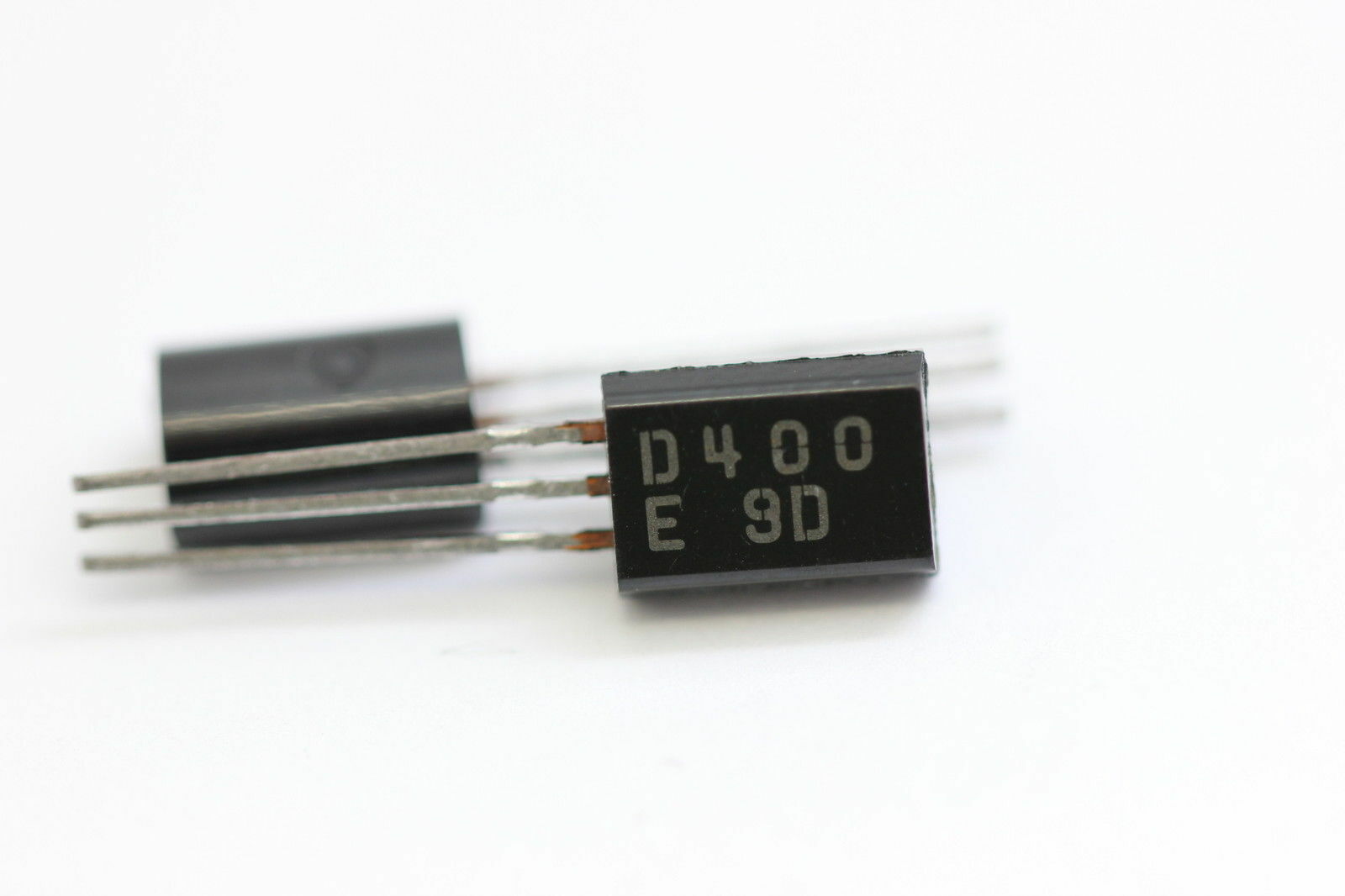 D400 TRANSISTOR NOS ( New Old Stock ) 1PC. C527AU4F221117 | eBay