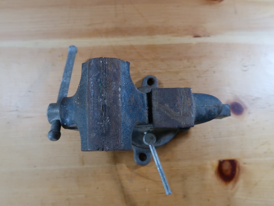VINTAGE DUNLAP SWIVEL ANVIL BENCH VISE CAST IRON VICE,3-1/2”JAW MADE IN ...