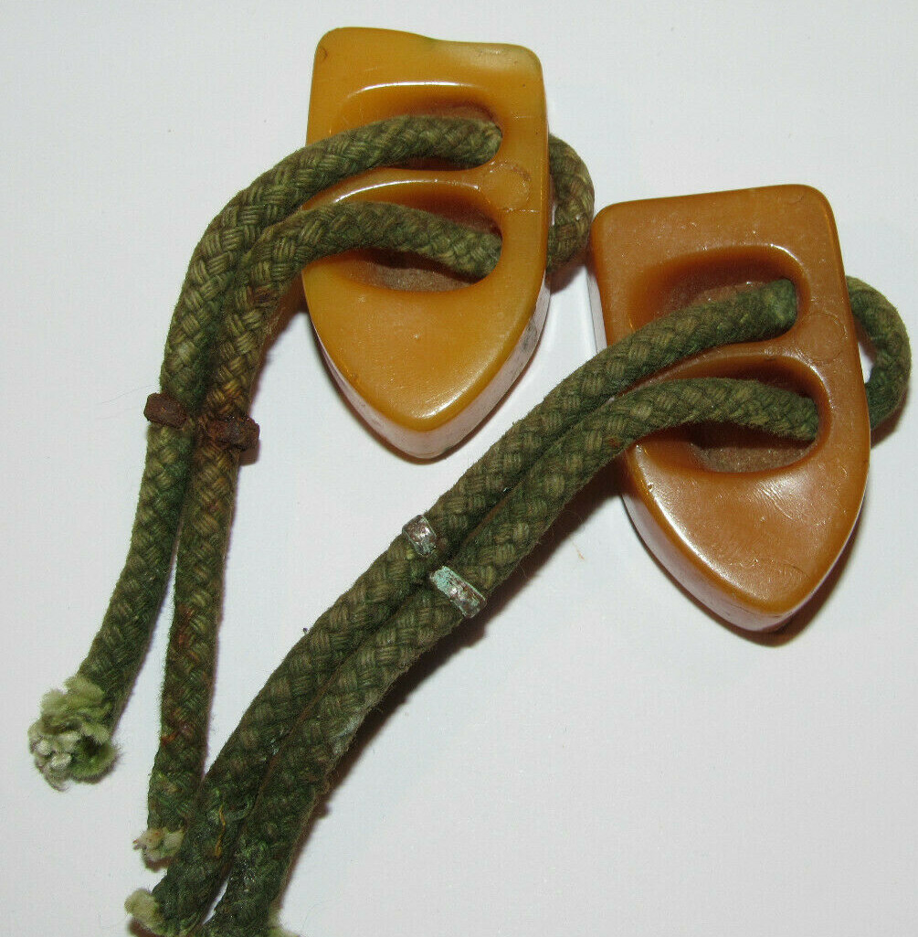 VINTAGE NORSE VIKING CATALIN TOGGLE BUTTONS! SET OF 4… - Gem