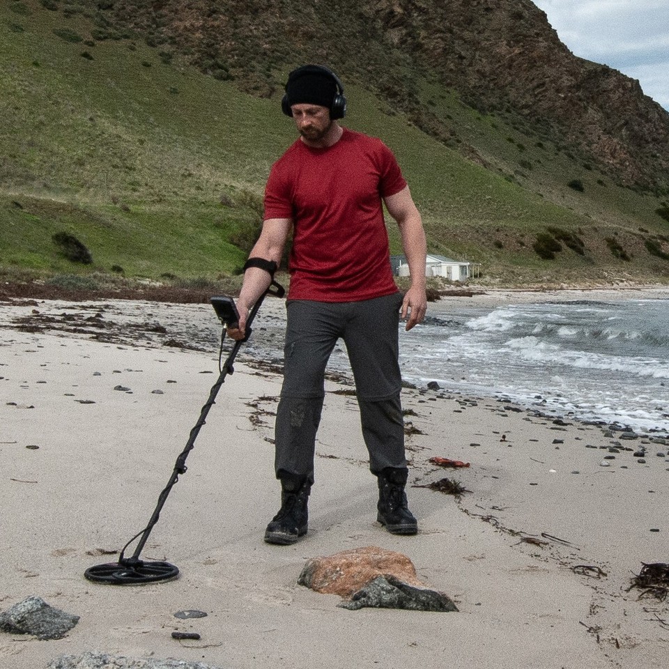 Minelab EQUINOX 900 Multi-IQ Metal Detector | eBay