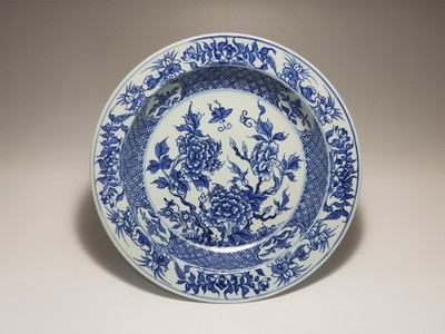 Chinese Ming and Qing dynasty Blue and White of flower and insect ...