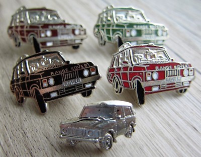 5 x Range Rover Pin / Pins: 5 x verschiedene emaillierte Land Rover ...