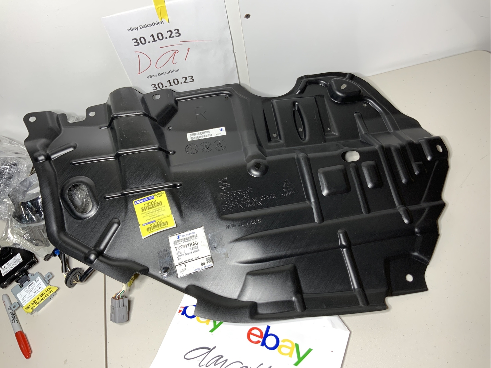 2012-2014 Toyota Camry Lower Right Side Engine Under Cover TO1228177 RH ...