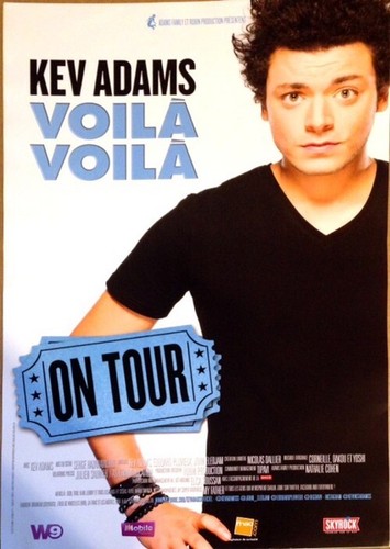 Kev Adams - Voilà Voilà - 40x60 - Affiche POSTER | eBay
