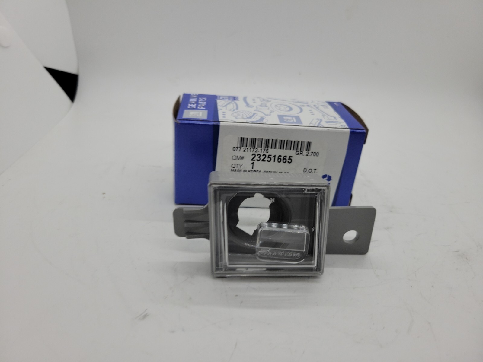 GM License Plate Light Right Passenger OEM 23251665 M1 for sale online ...