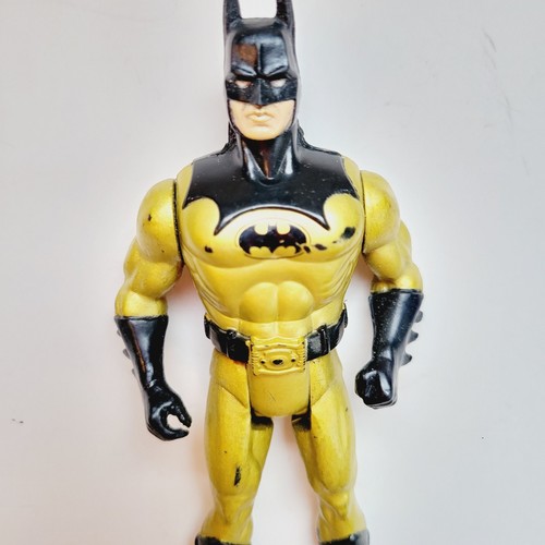 1990 'Tec Shield' Batman The Dark Knight Kenner Gold Wing Loose Figure ...