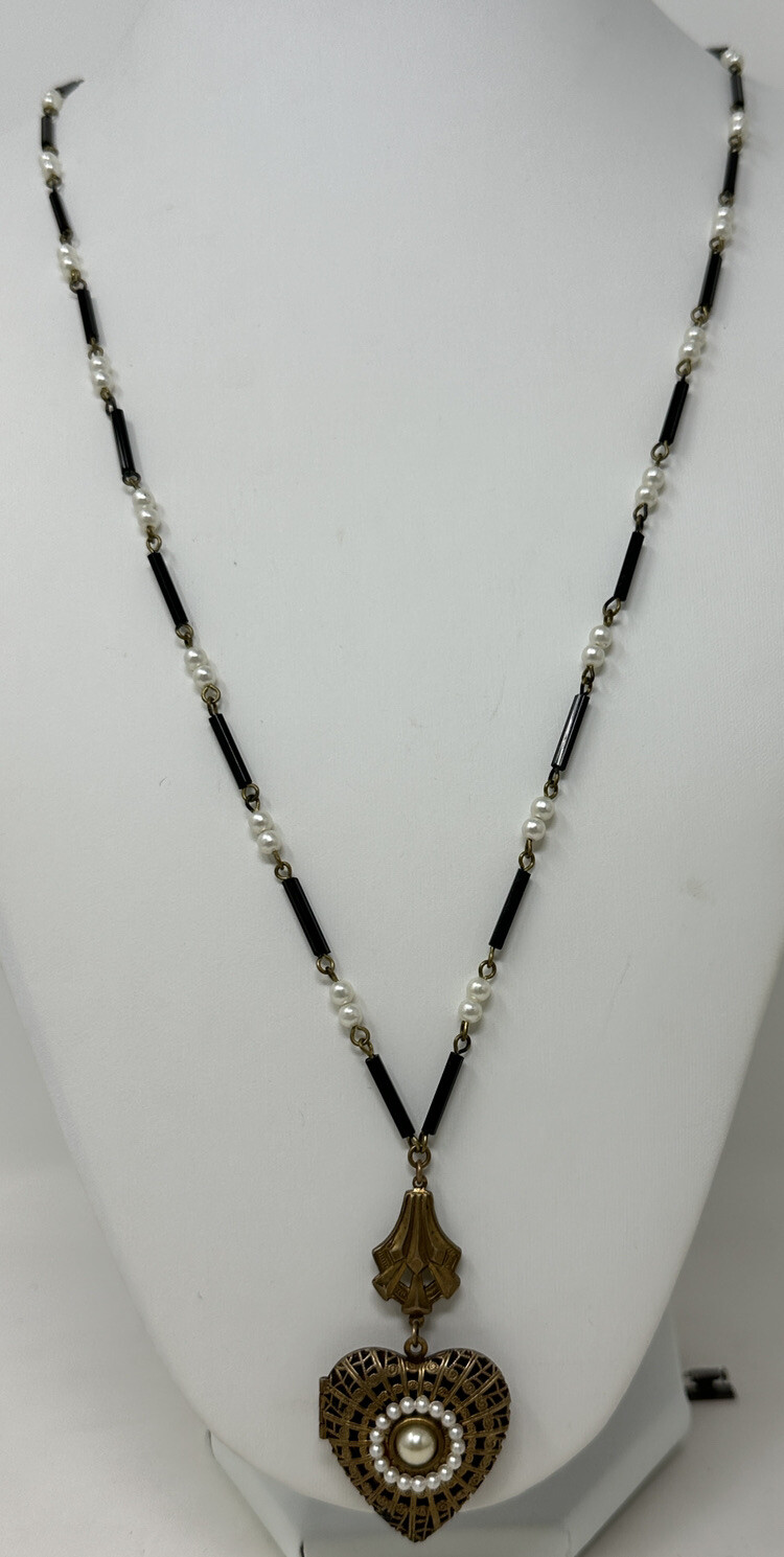 Vintage Art Deco Black Crystal Pearl Filigree Heart Love Locket Pendant ...