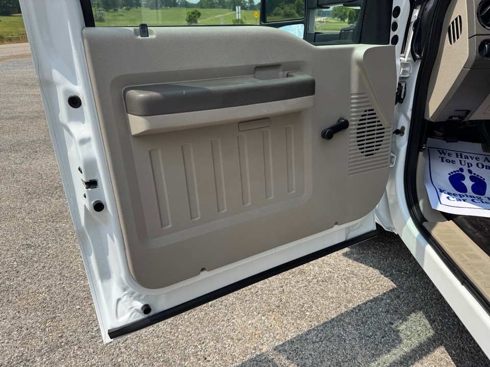 2009 FORD F350 BOX TRUCK CUBE TRUCK CARGO VAN DRY VAN BOX 12 FOOT BOX ...