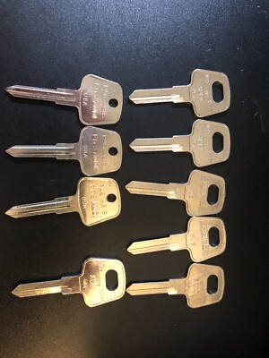 lot of 8 Cole key blanks for Audi AU6 PA6 81S - AU8 V35 X139 | eBay