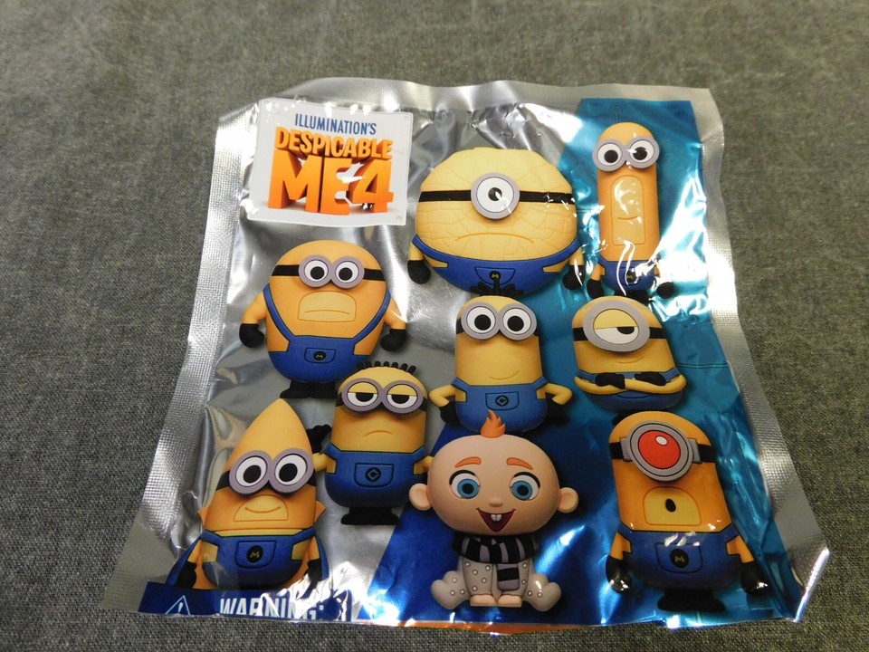 Despicable Me 4 NEW * Mel Clip * Blind Bag Movie Minions Monogram Key ...