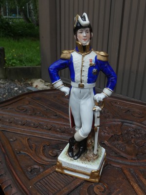 Figurines - Scheibe Alsbach Porcelain Figurine