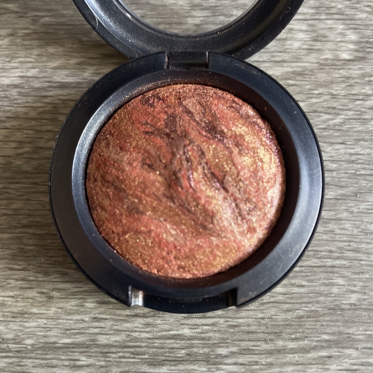 Mac Concrete Eyeshadow