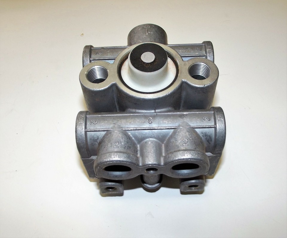 BENDIX RV040 AIR BRAKE VALVE , K1112T, 5019604 | eBay
