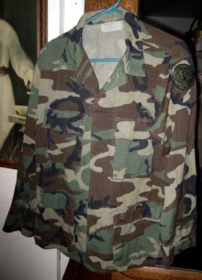 POST-VIETNAM WOODLAND CAMOUFLAGE MEDIUM REGULAR BDU 3RD CAVALRY BRAVE ...