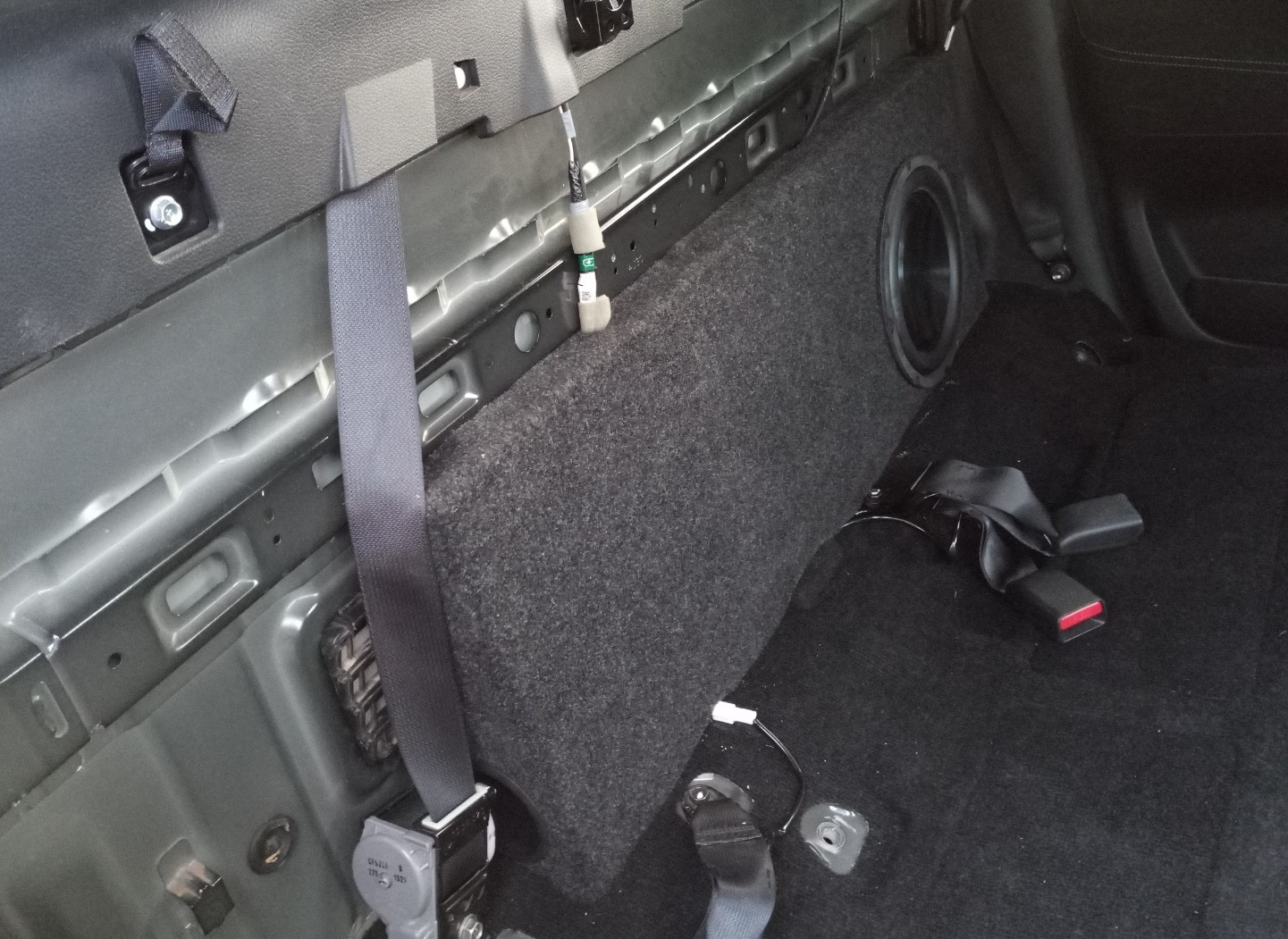 Recoil Sub Pack - Nissan Navara NP300 D23 10inch custom box fibreglass ...