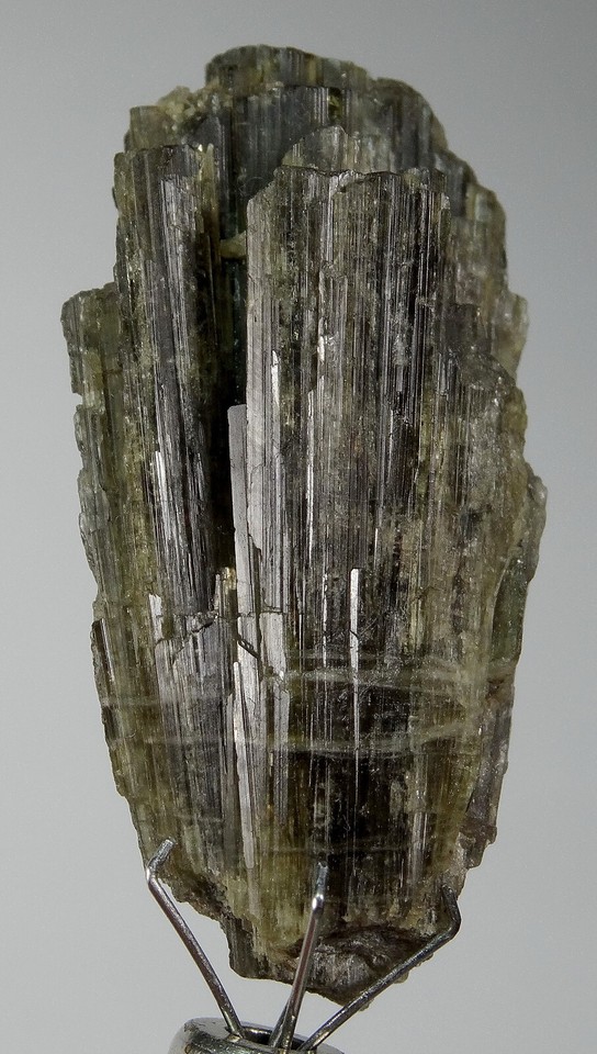 44 CARATS EPIDOTE MINERAL FROM PAKISTAN, (Gv-162) | eBay UK