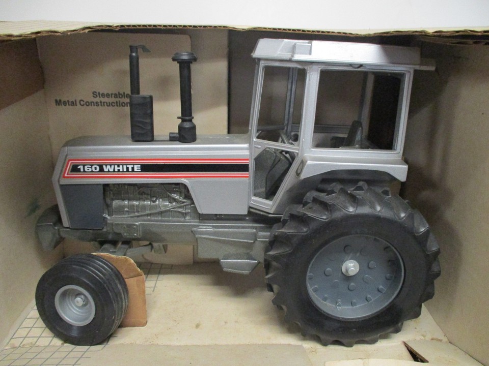 1988 Scale Models White Farm Equipment Model 160 Toy Tractor, 1/16 ...