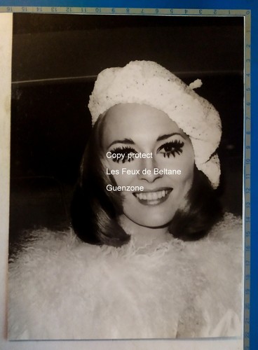 SHARON STONE FAYE DUNAWAY document photo cutout | eBay