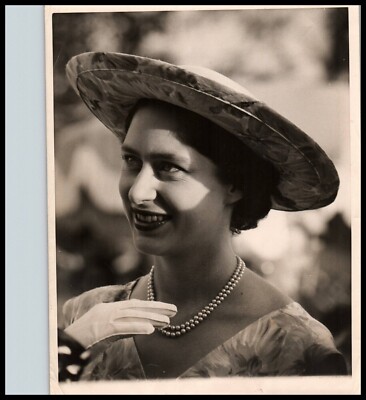 1940s UK ROYALTY PRINCESS MARGARET PORTRAIT WORLD WIDE ORIG VINTAGE ...