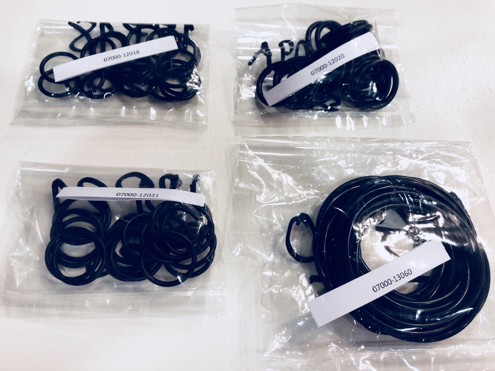 OEM Komatsu O-Ring Kit 07000-1 Series (19 Sizes, 380 Pieces) Replaces ...