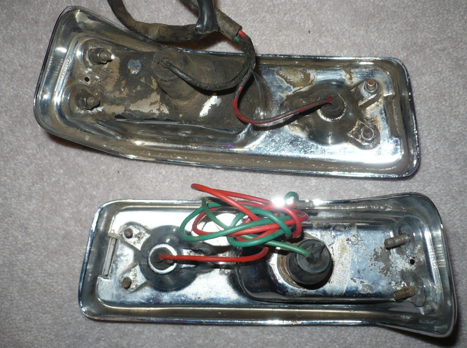 VANDEN PLAS PRINCESS, 4L. LUCAS FRONT SIDE & INDICATOR LIGHTS. PAIR ...