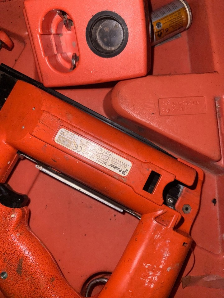 Paslode IM250. 2nd fix nail gun. Straight finish nailer. 16g brad nail ...