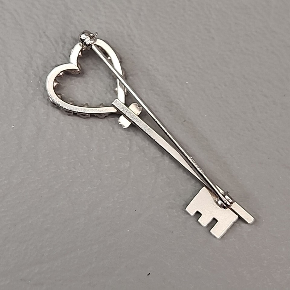 Krementz Heart Key Brooch Vtg Silver Tone Rhinestone Prong Jewelry Pin ...