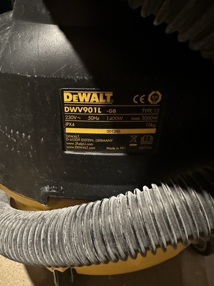 Dewalt DWV901L Industrial Vacuum Cleaner - Excellent Condition! Dust ...
