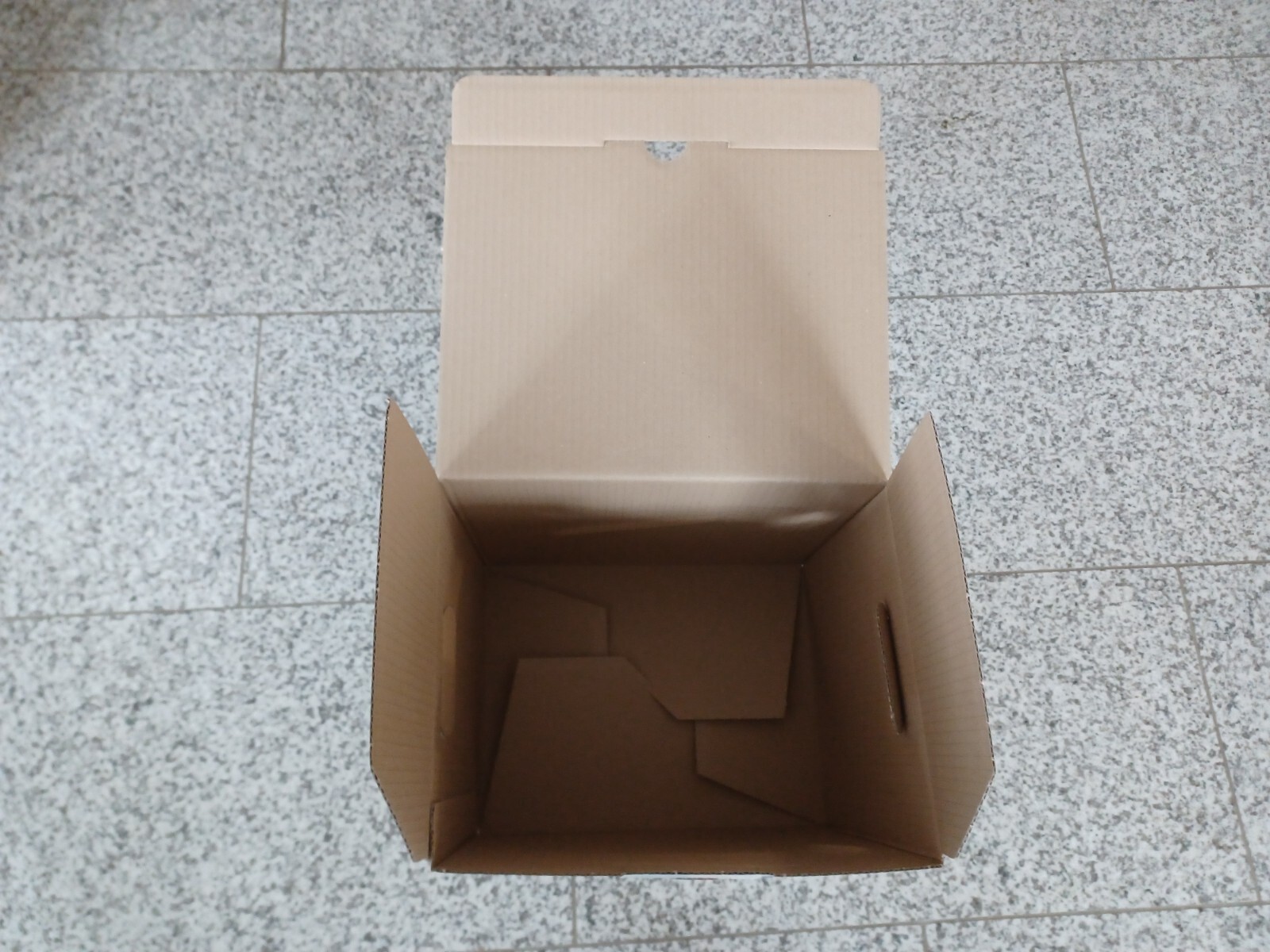 Geschenkkarton Weihnachten Verpackung Karton mit Grifflöchern 28 x 32 x ...