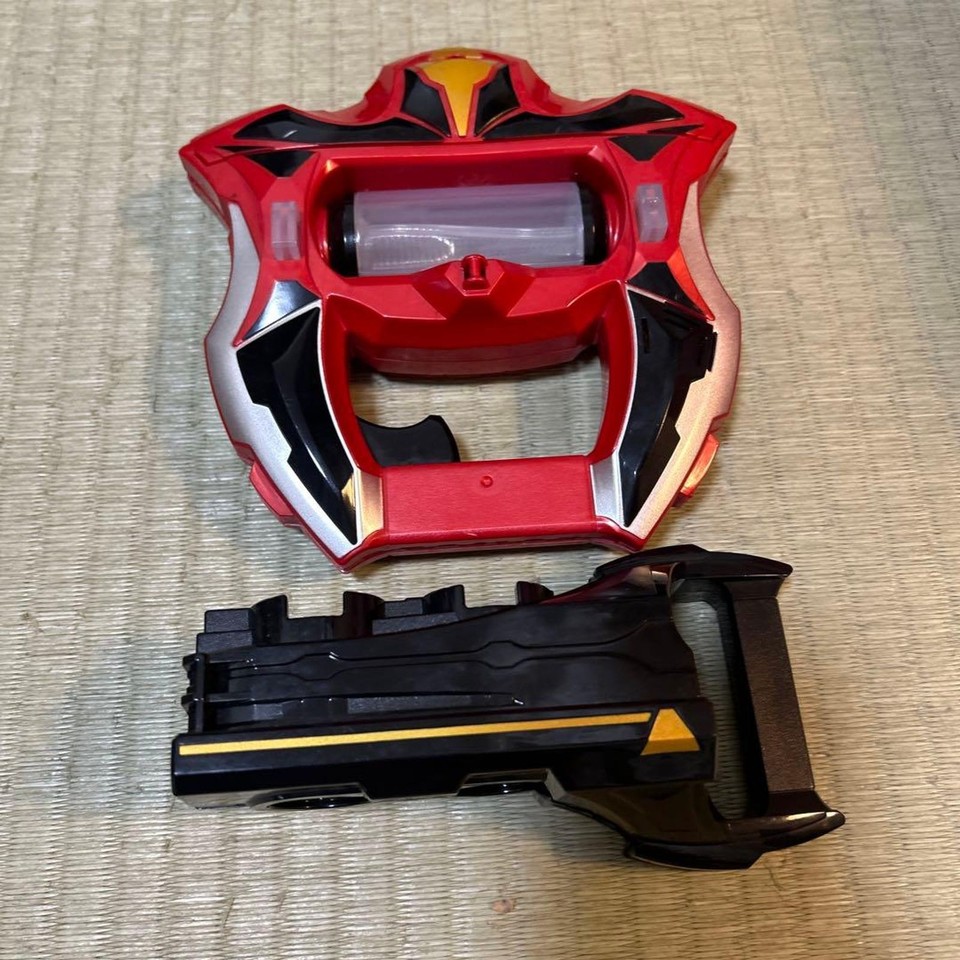 Ultraman Geed DX Geed Riser Transformation Toy with 4 Capsules | eBay