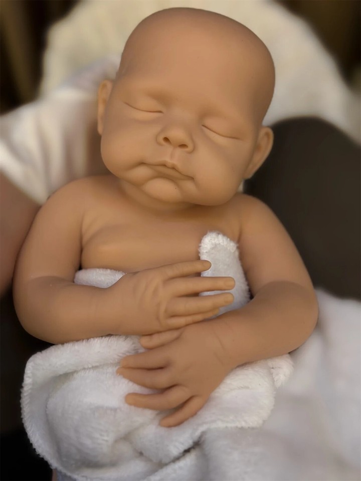 18 in Sleeping Eric Full Body Silicone Reborn Baby Girl Washable Doll ...