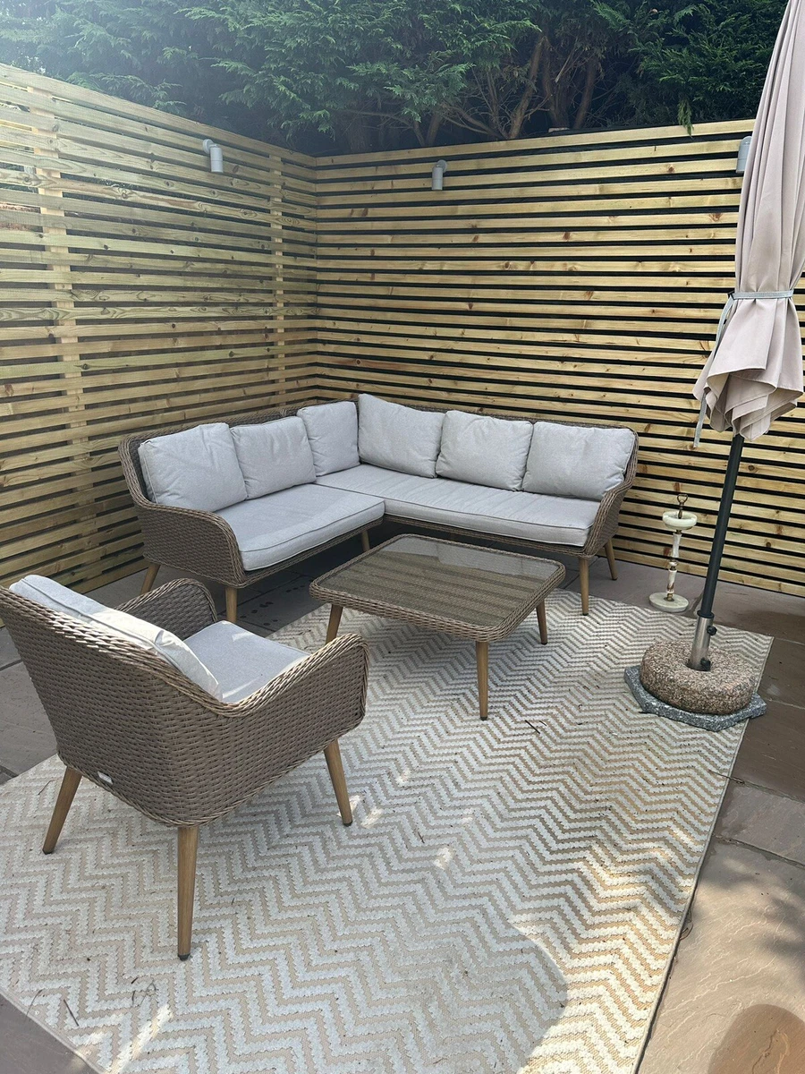 Dobbies Garden Bench | Fasci Garden