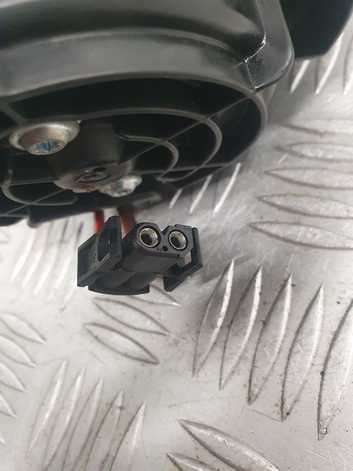 Mercedes-Benz W204 C-Class Heater Valve Replacement – BYAMJ