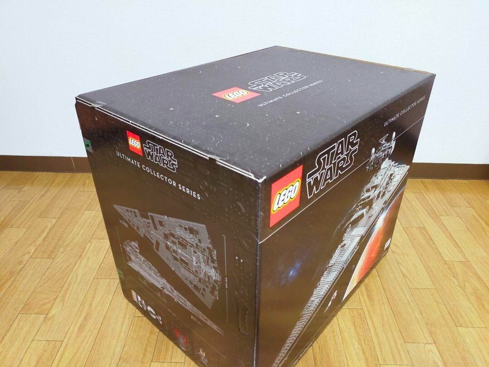 LEGO 75252 Ultimate Collector Series Imperial Star Destroyer Star Wars ...