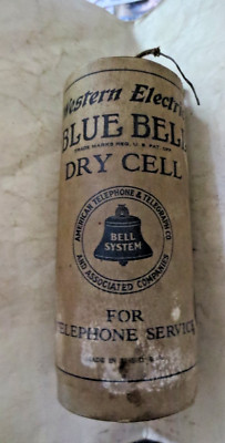 Vintage Union Carbide BLUE BELL Dry Cell Battery KS 6542. Type No. 6 ...