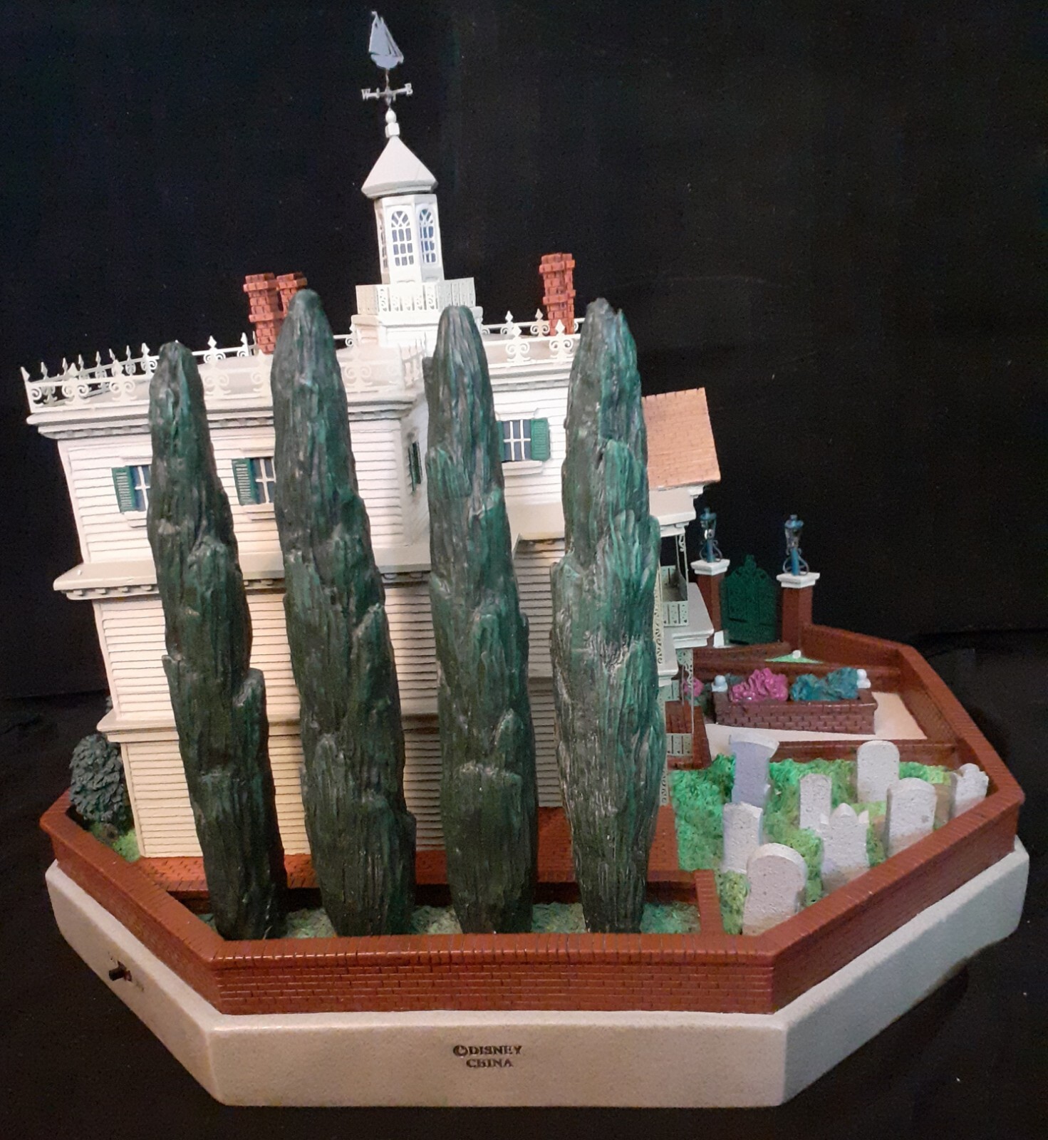 Disneyland Haunted Mansion 35th Anniversary Big Fig(urine) by Larry ...