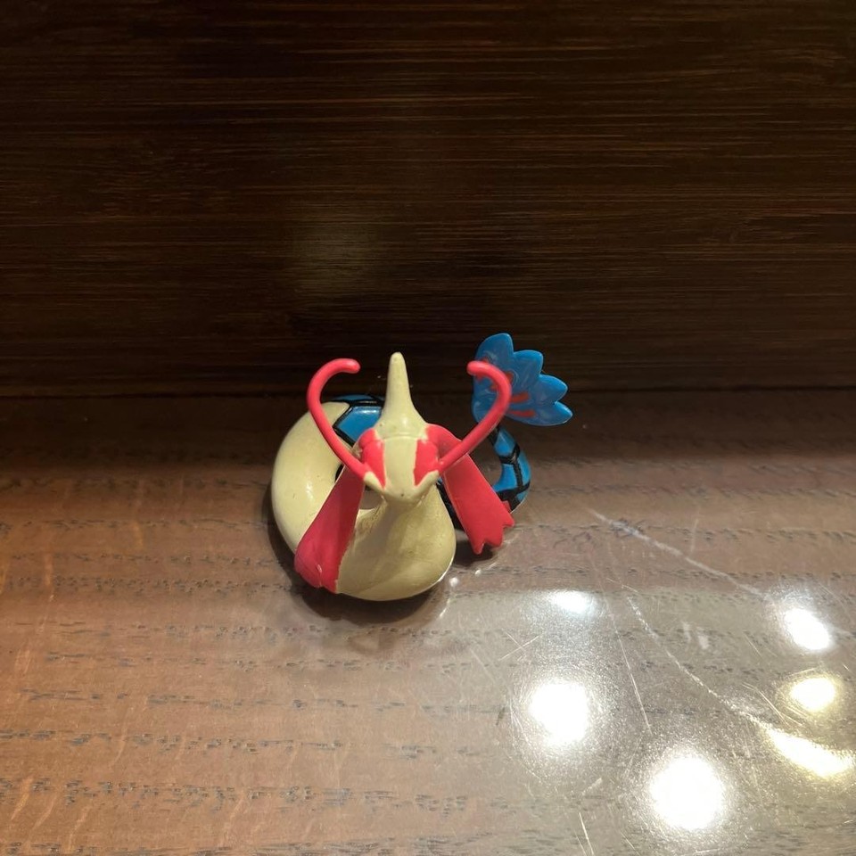 Pokemon Moncolle Milotic Figure Pokémon/Pocket Monsters Collectible Toy ...