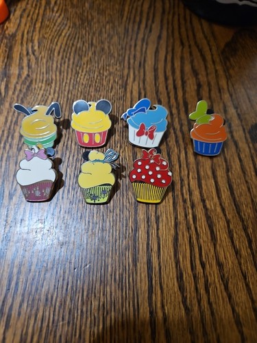 2011 Cupcake Disney Pin Complete Set Pluto Mickey Donald Goofy Marie ...