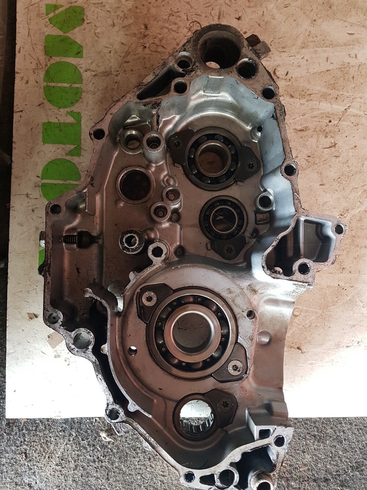 2001 Yamaha YZ426F Left Case Half Crank Case Engine 01 YZ 426 YZ426 | eBay