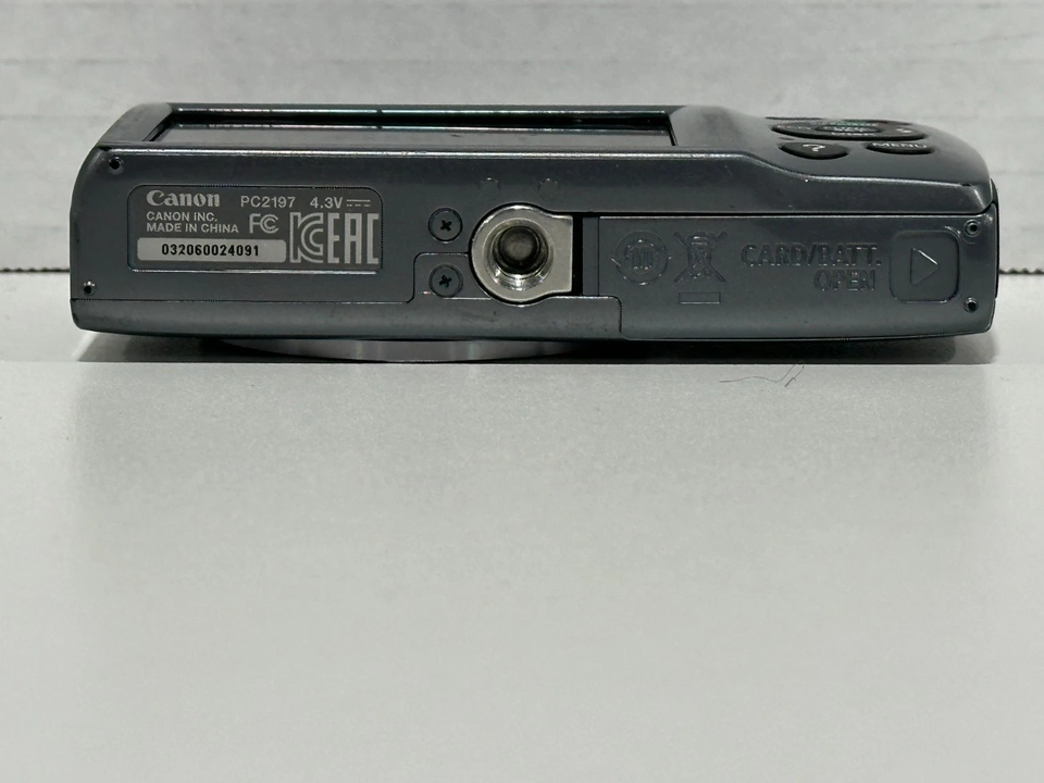 Canon PowerShot ELPH 160 20 Mega Pixels 8x Optical Zoom Compact Digital ...