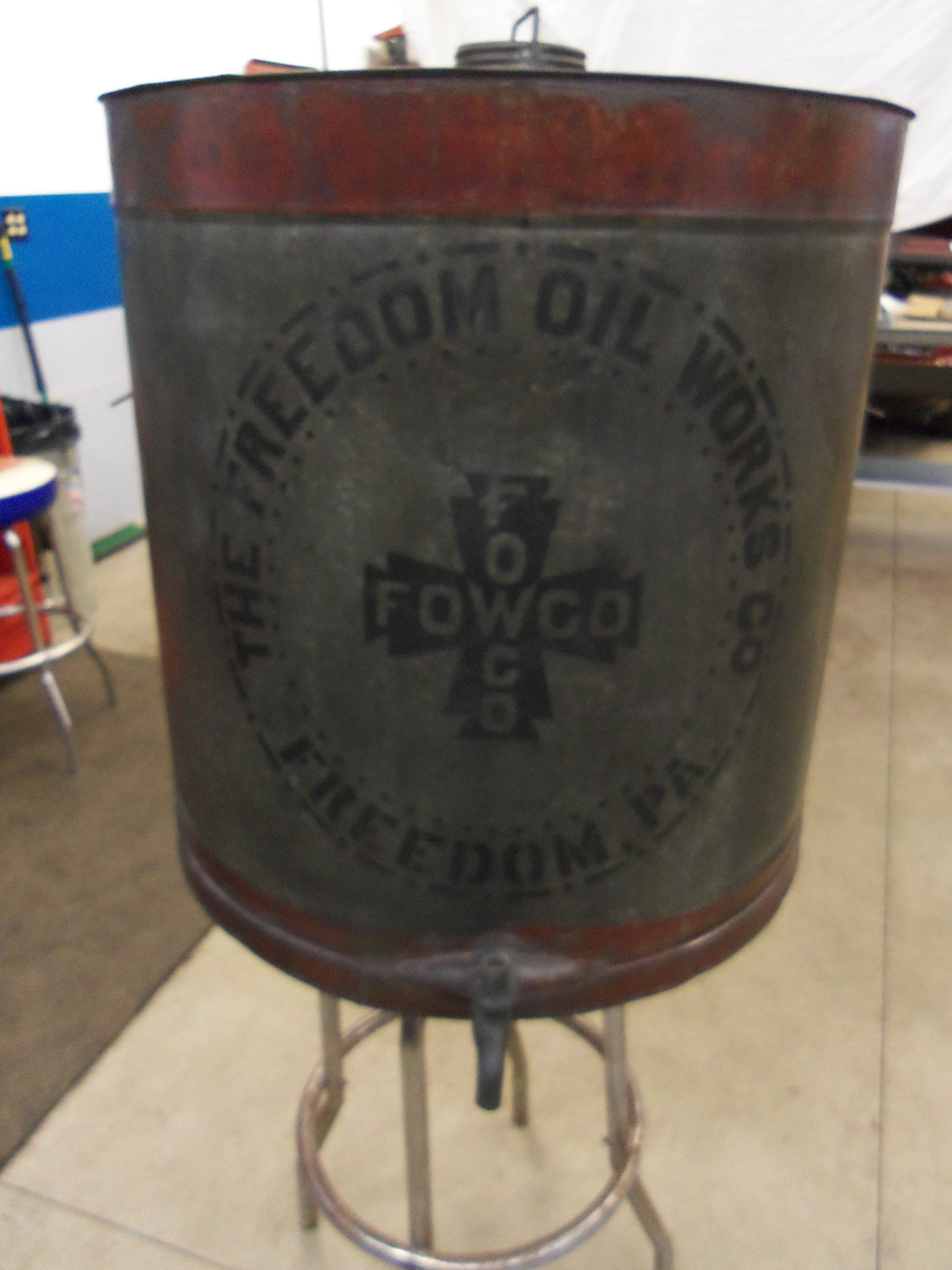 RARE Vintage Freedom Oil Works Company Oil Drum Museum Piece Valvoline ...