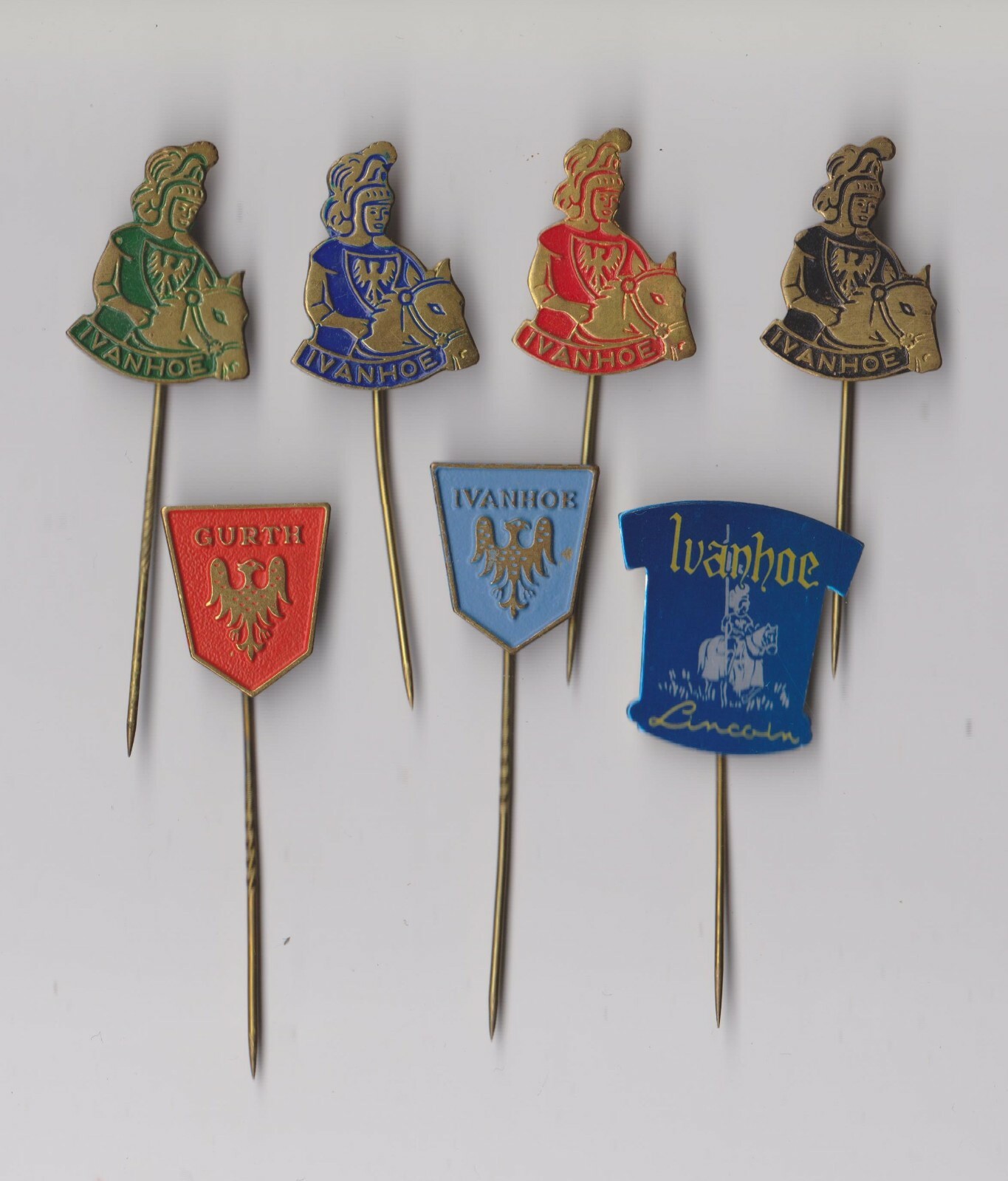 Vintage metal IVANHOE pin badges 1960s Television Serie Film Movie Book ...