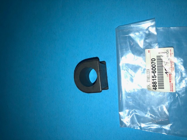 4881560070 Genuine Toyota Bush Front Stabilizer Bar No.1 48815-60070 ...