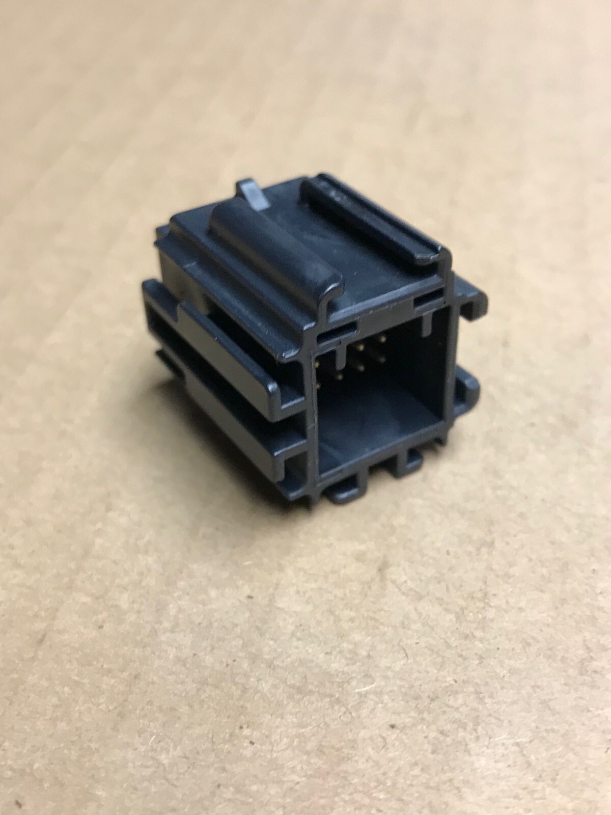 Lot of 2 Pcs Delphi 33157038 Connector (ASM COV OCS) - BRAND NEW & FREE ...