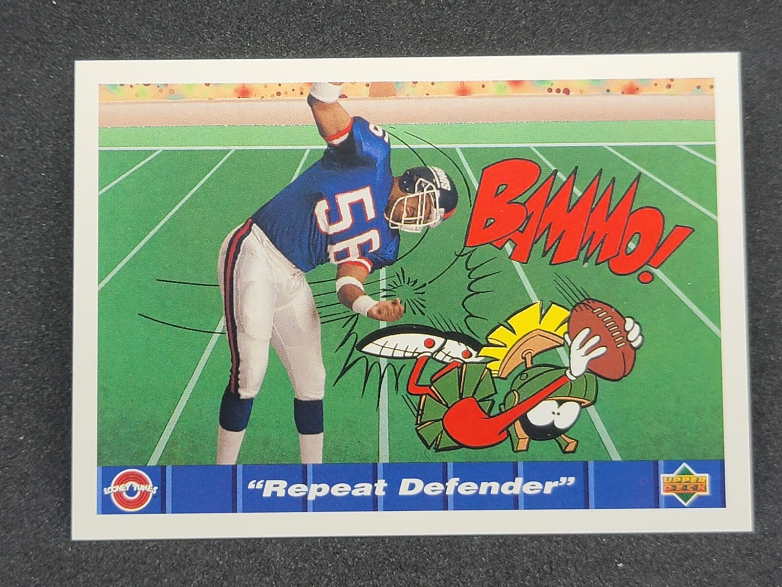 1992 Upper Deck Comic Ball 4 #129 Repeat Defender Lawrence Taylor ...