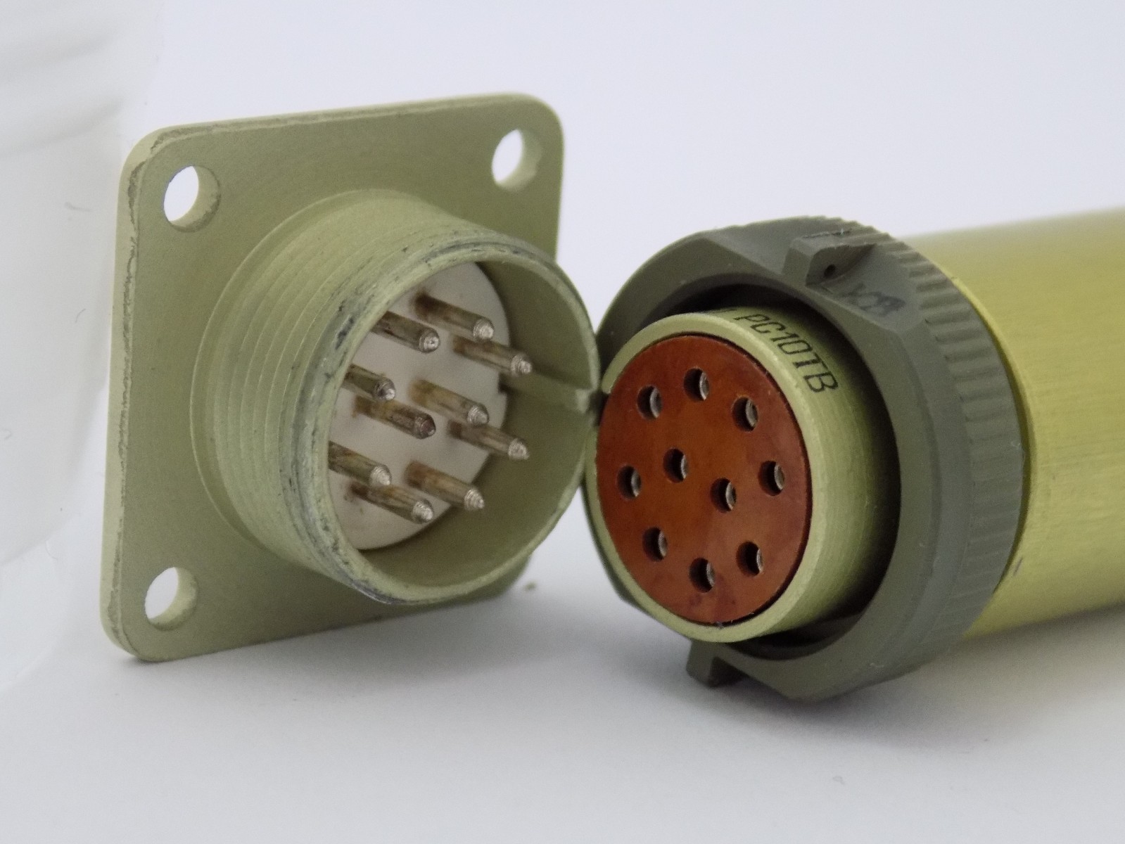 10 Pin RS10TV USSR Military Stat Circular Thread Connector, M + F Set ...