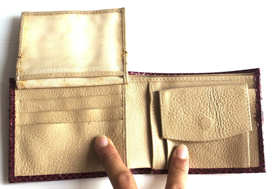 Authentic Snake Skin Men's Bifold Python Snake Leather Dark Red Wallet ...