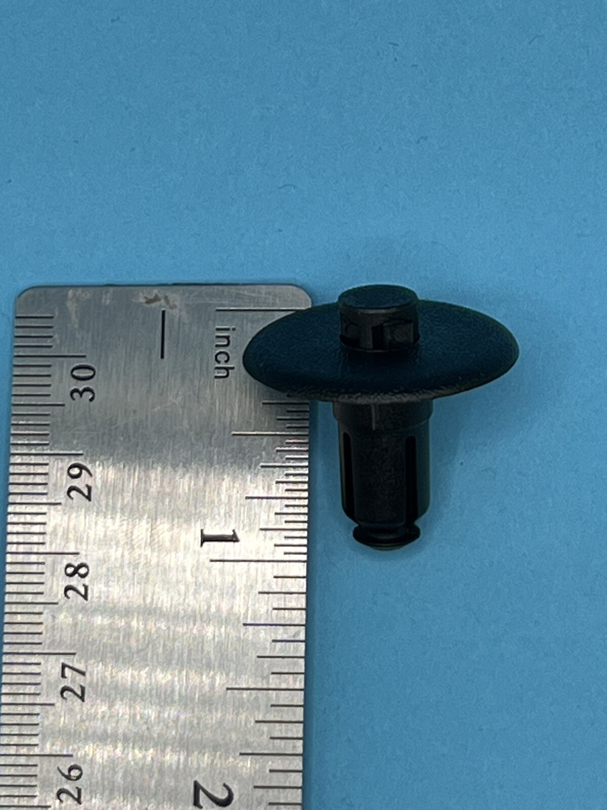 (Bag of 10) Radiator Support Sight Shield Push In Retainers for GM ...