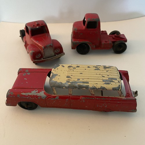 Lot of 3 Tootsietoys Chicago 24 Red diecast metal Truck, Bobtail & Ford ...